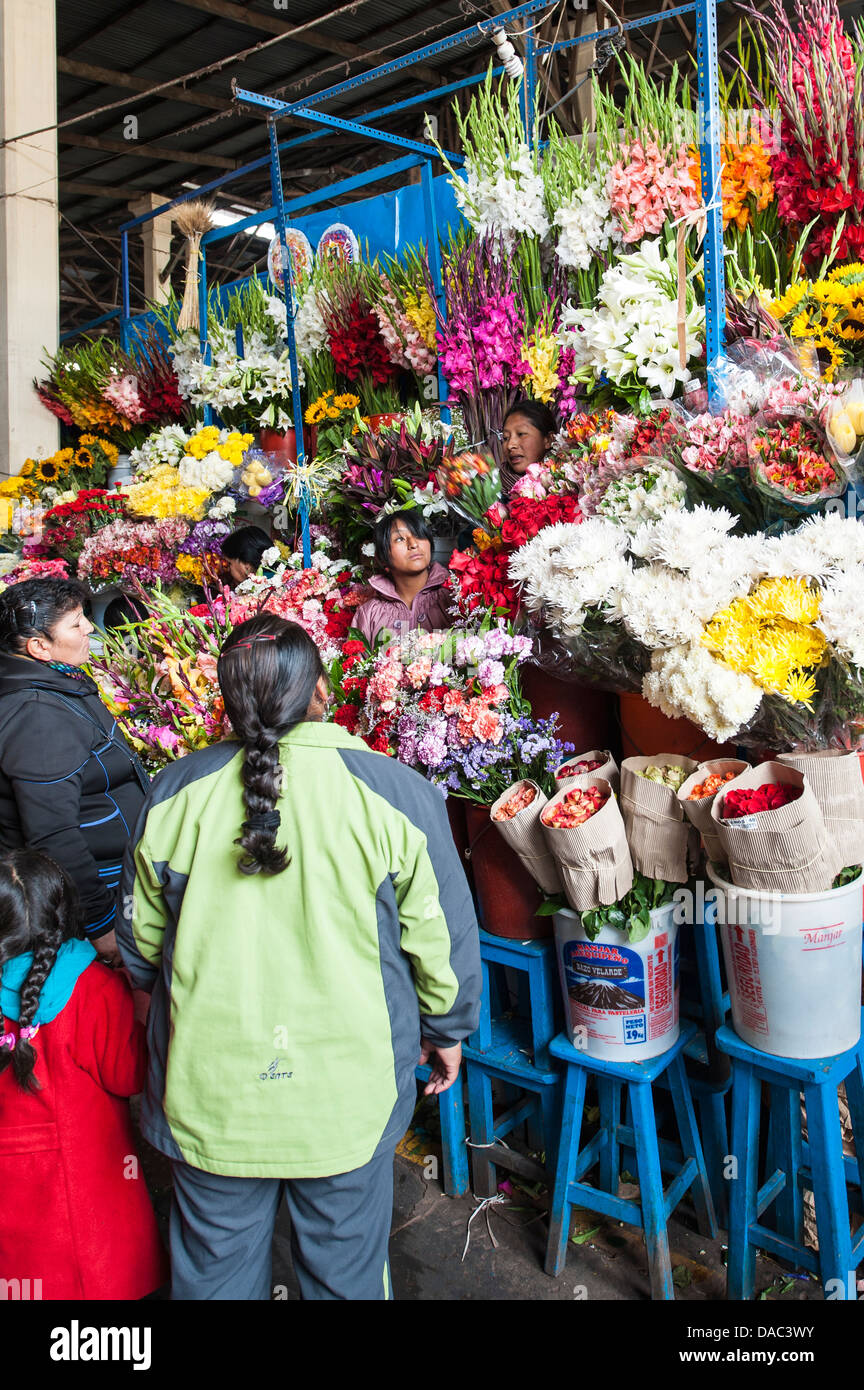 Floral stall hi-res stock photography and images - Alamy