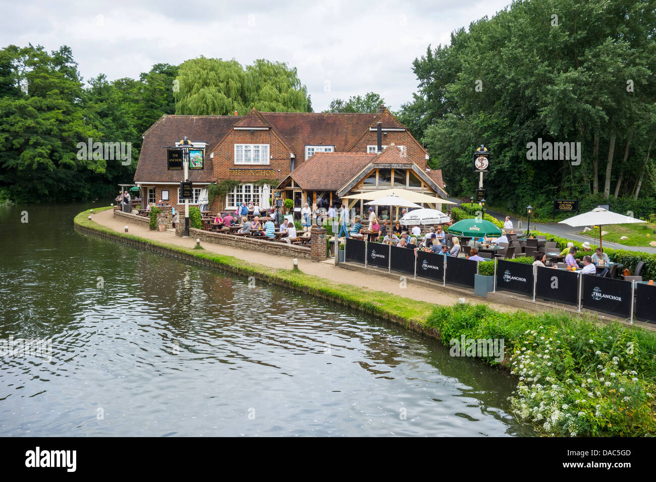 The Anchor Canalside Pub Restaurant Wisley Surrey Stock Photo - Alamy