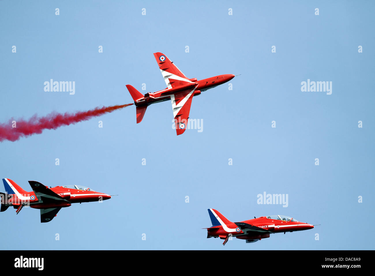 RED ARROWS AEROBATIC DISPLAY SCARBOROUGH NORTH YORKSHIRE 29 June 2013 ...