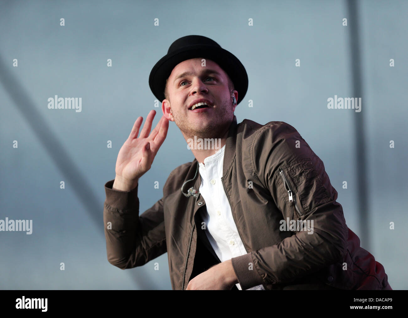Singer Olly Murs performing live in Middlesbrough's Centre Square Stock ...