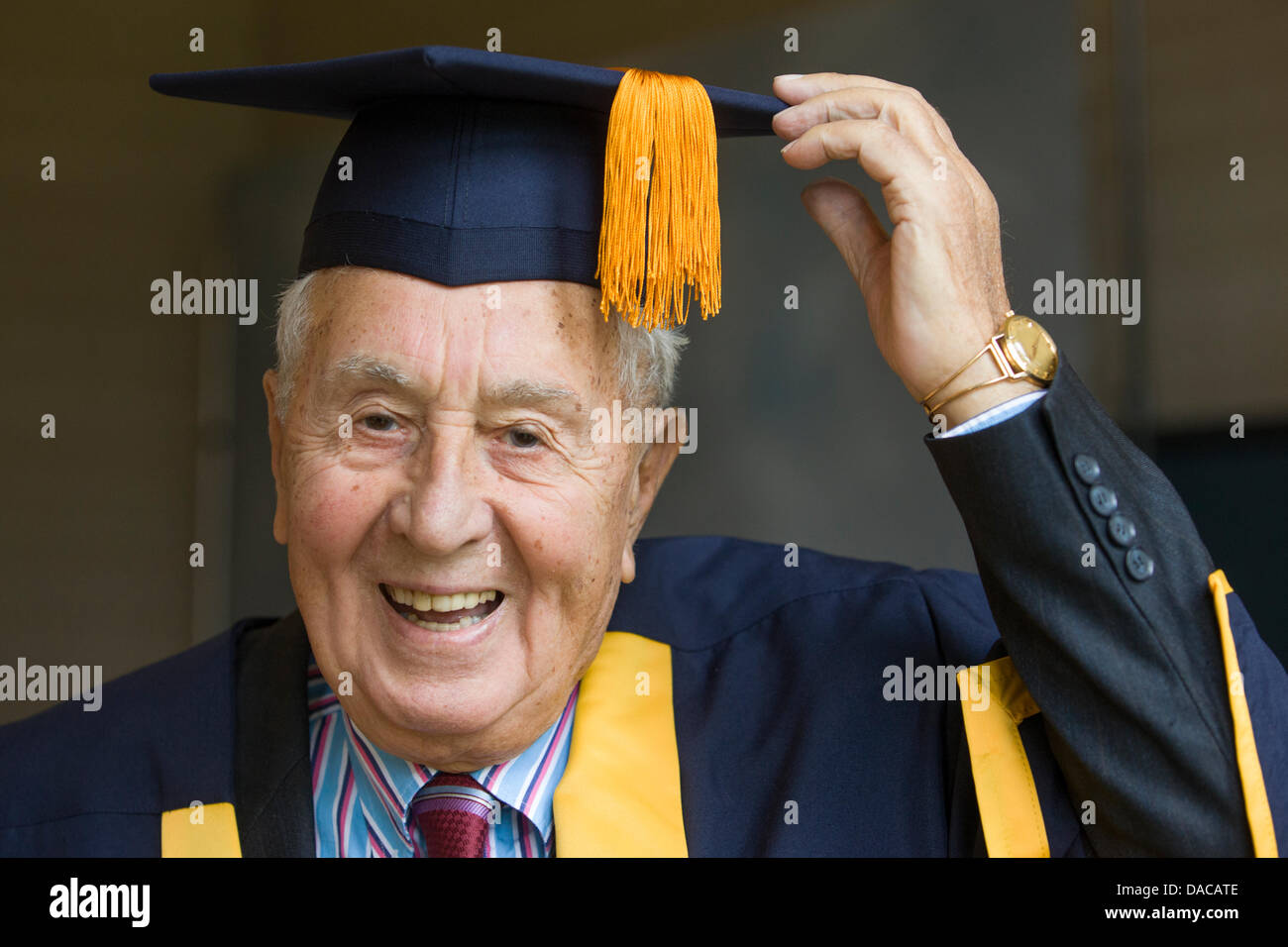 Sir doug ellis hi-res stock photography and images - Alamy