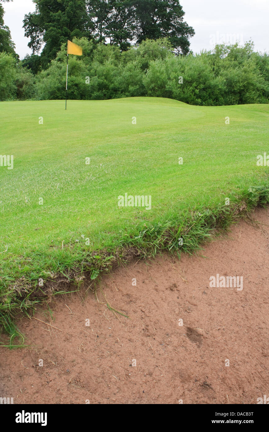 Bunker on golf course hi-res stock photography and images - Alamy