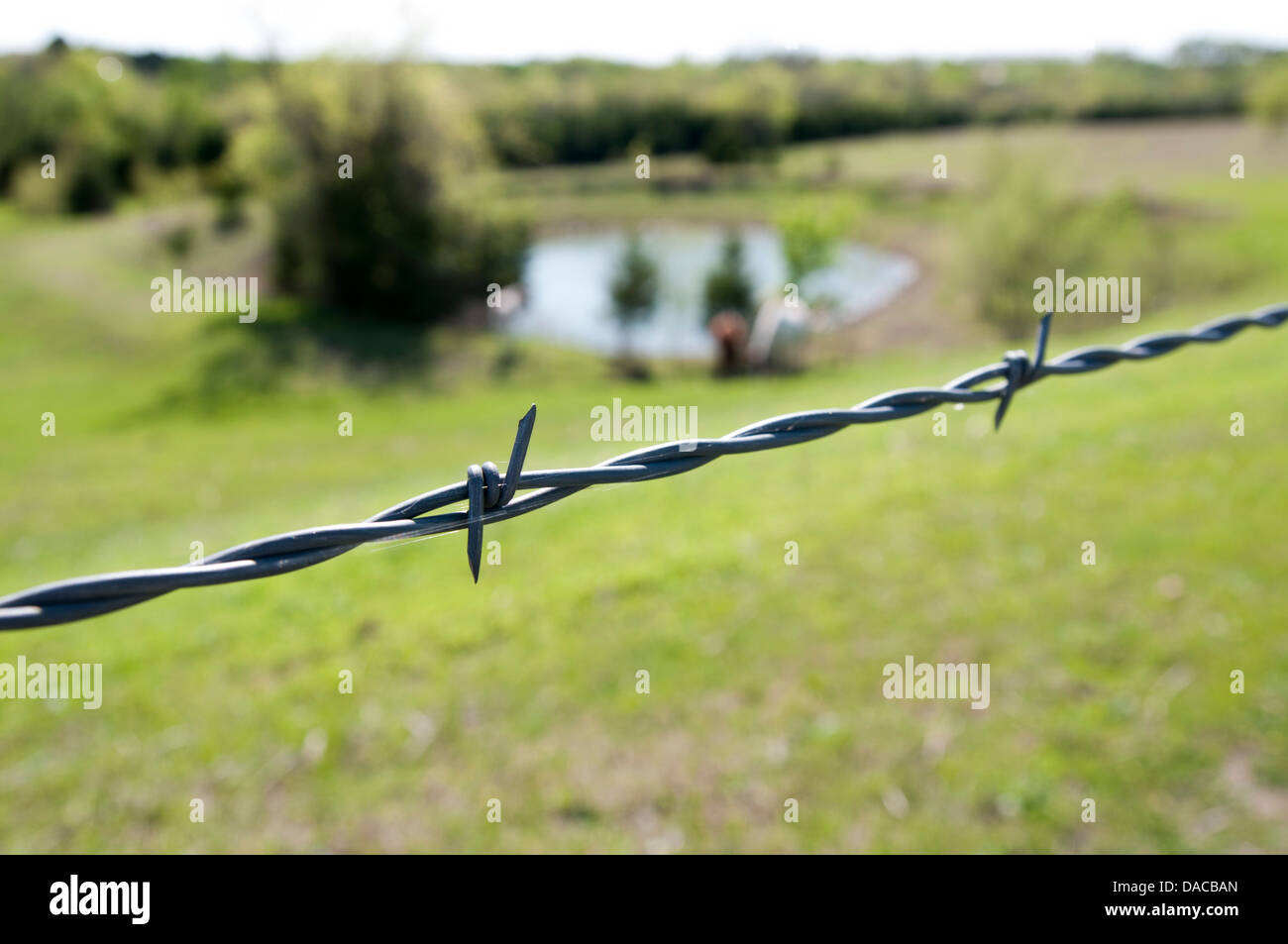 Texas barb wire hi-res stock photography and images - Alamy
