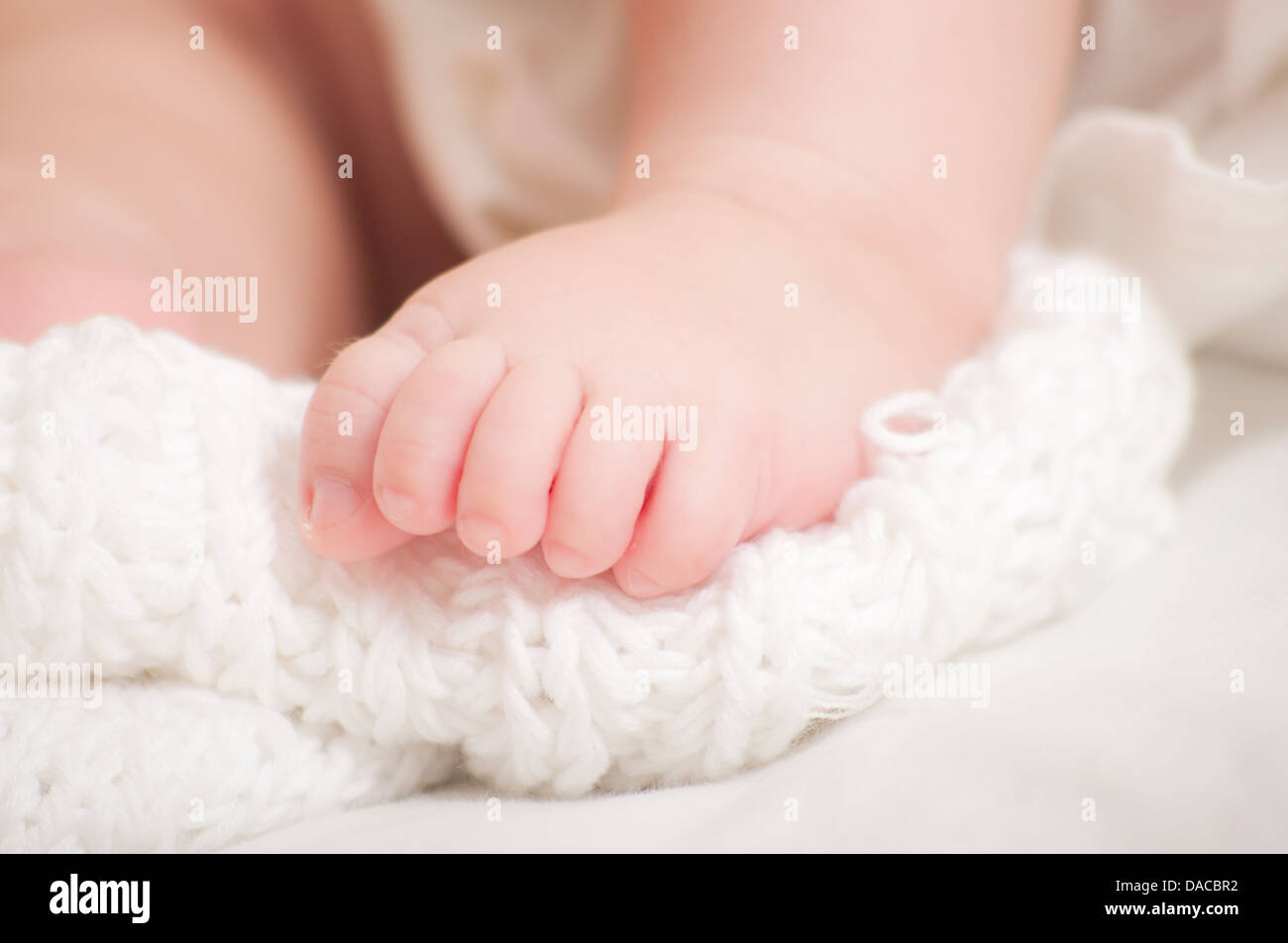 Sweet newborn baby feet Stock Photo - Alamy