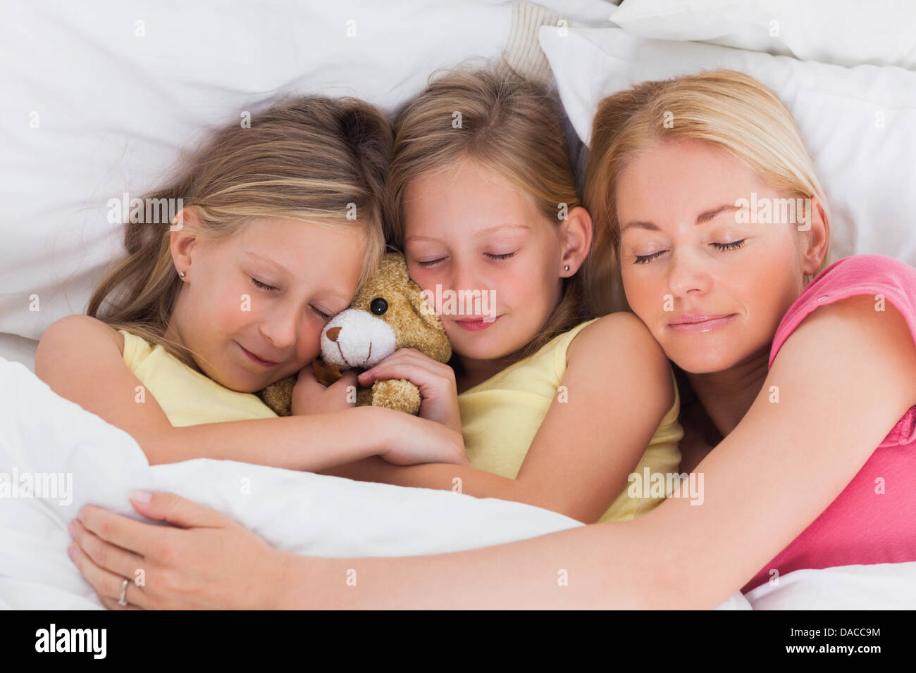 Twin teddy hi-res stock photography and images - Alamy