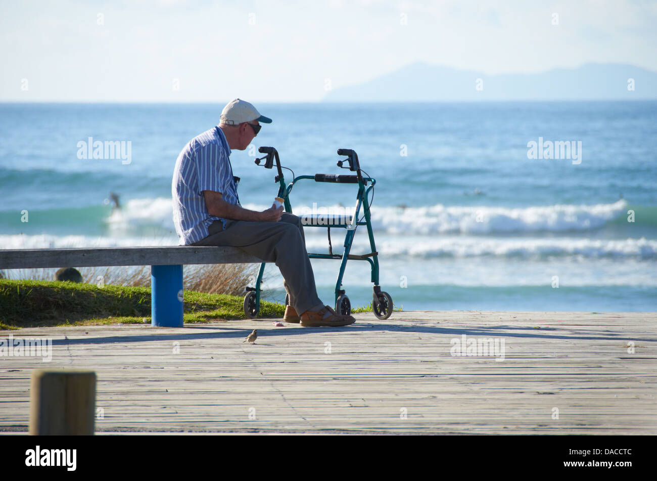 Old man reminiscing hi-res stock photography and images - Alamy