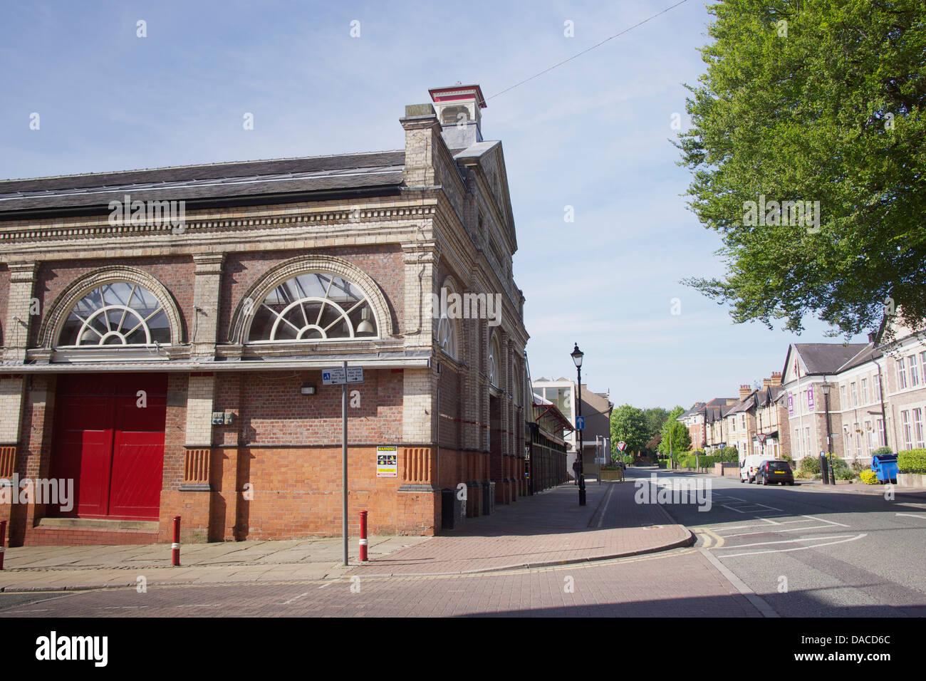 A view down Market Street, Altrincham Stock Photo - Alamy