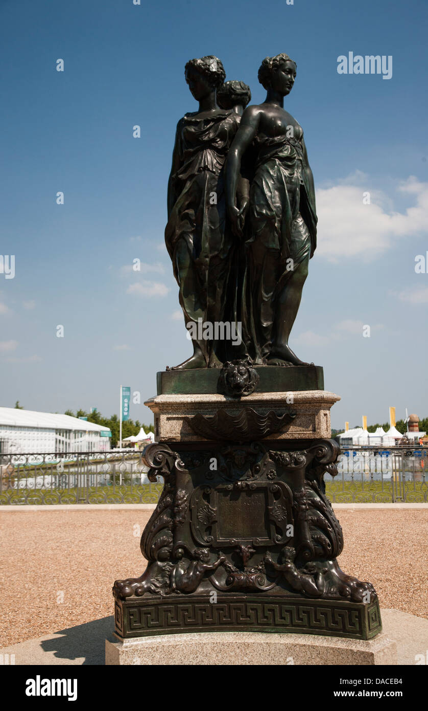 Statue outside Hampton Court Palace, London, England, UK, GB Stock ...