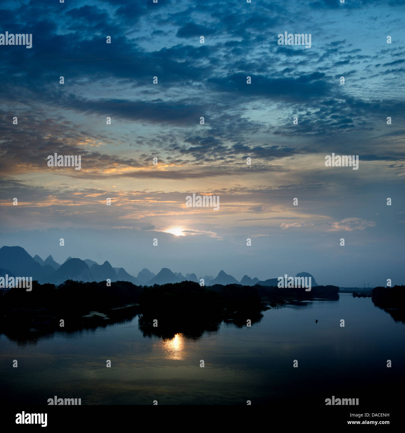 Sun setting in china hi-res stock photography and images - Alamy