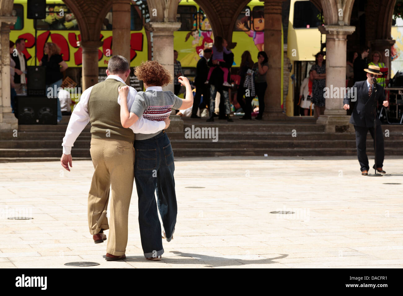 Ballroom dancing uk hi-res stock photography and images - Alamy