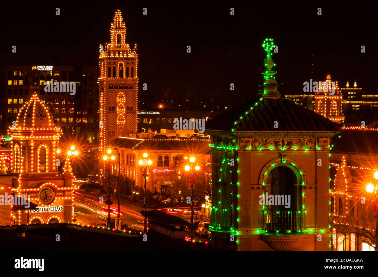 Country club plaza hi-res stock photography and images - Alamy