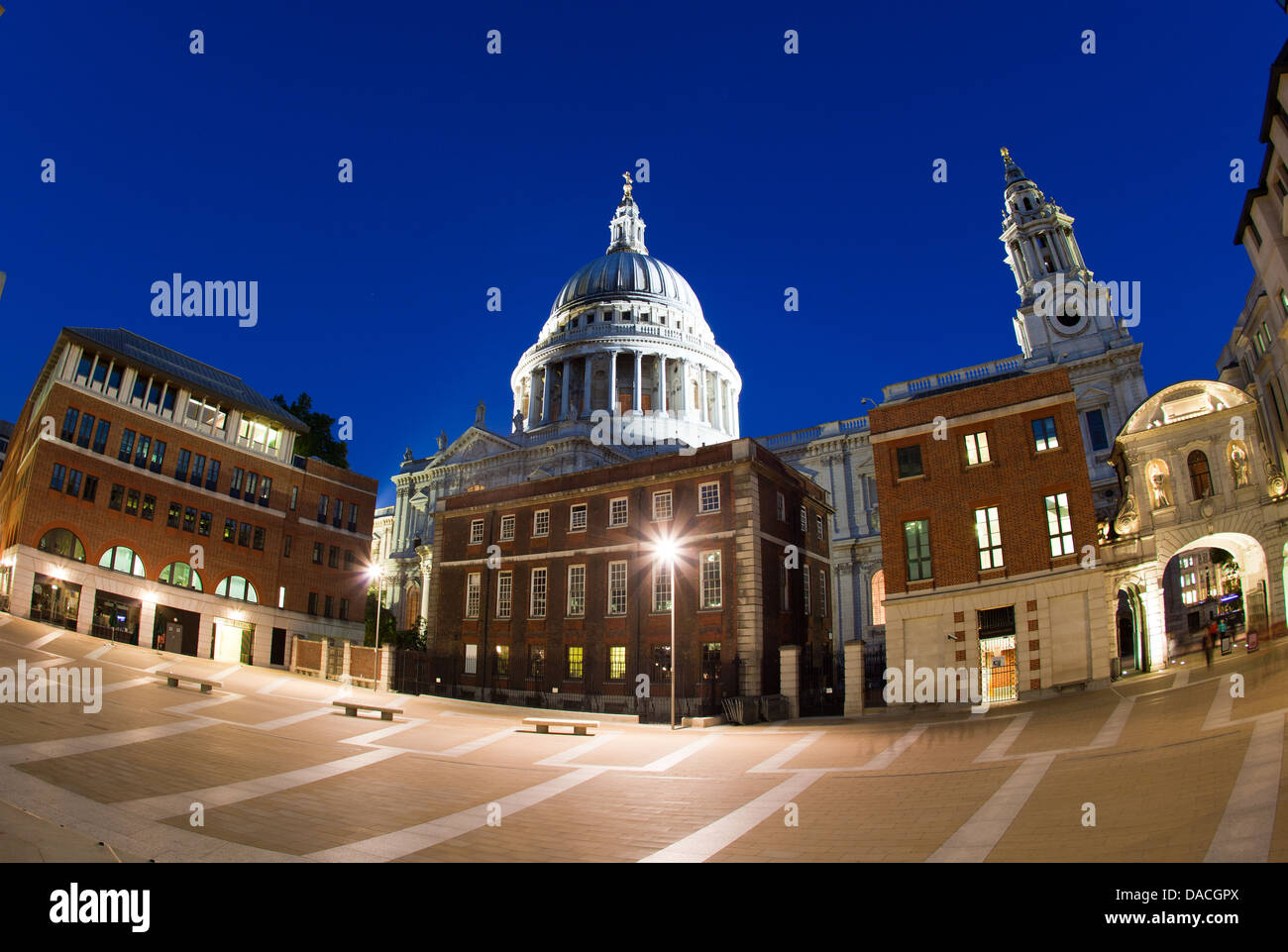 St pauls cathedral square hi-res stock photography and images - Alamy