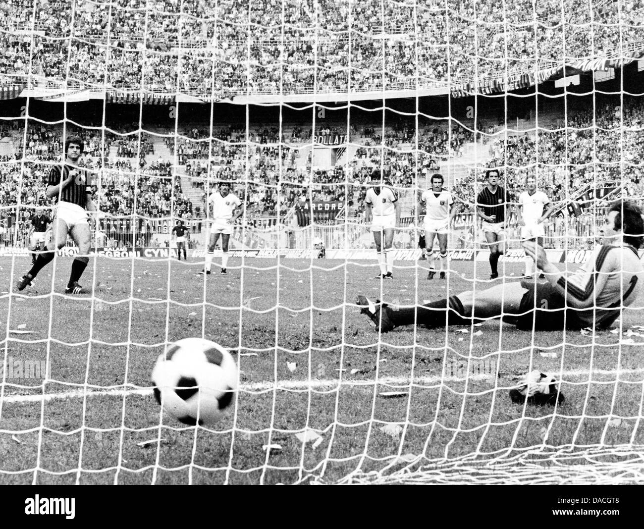 Gianni Rivera (Milan), SEPTEMBER 18, 1977 - Football / Soccer : Gianni ...