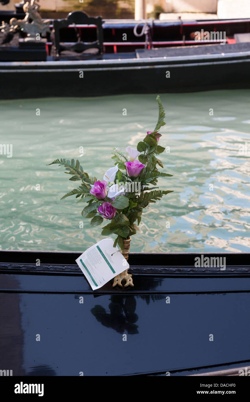 Flowers on gondola, Venice, Italy Stock Photo - Alamy