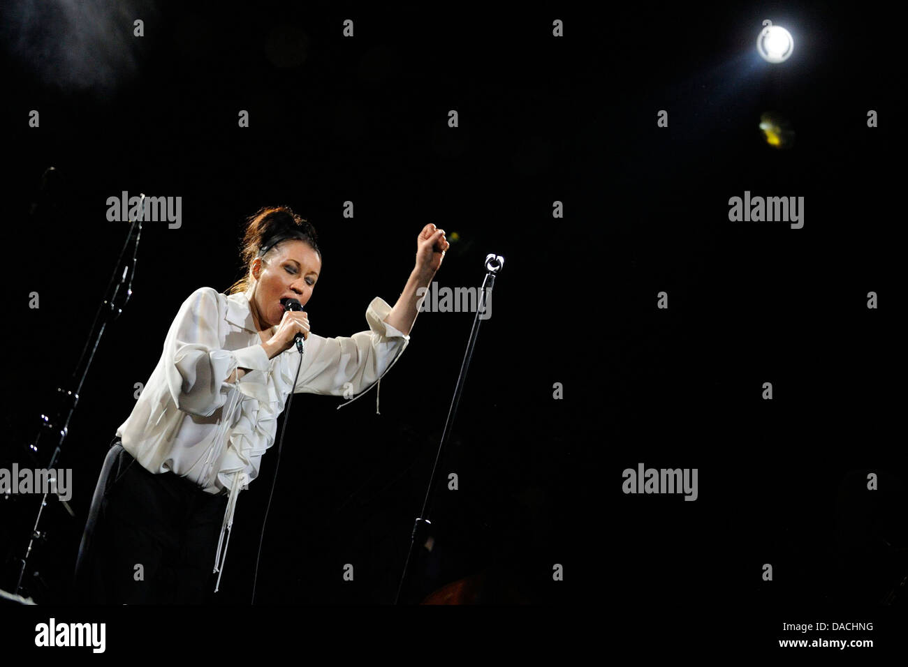 Holly Cole High Resolution Stock Photography and Images - Alamy