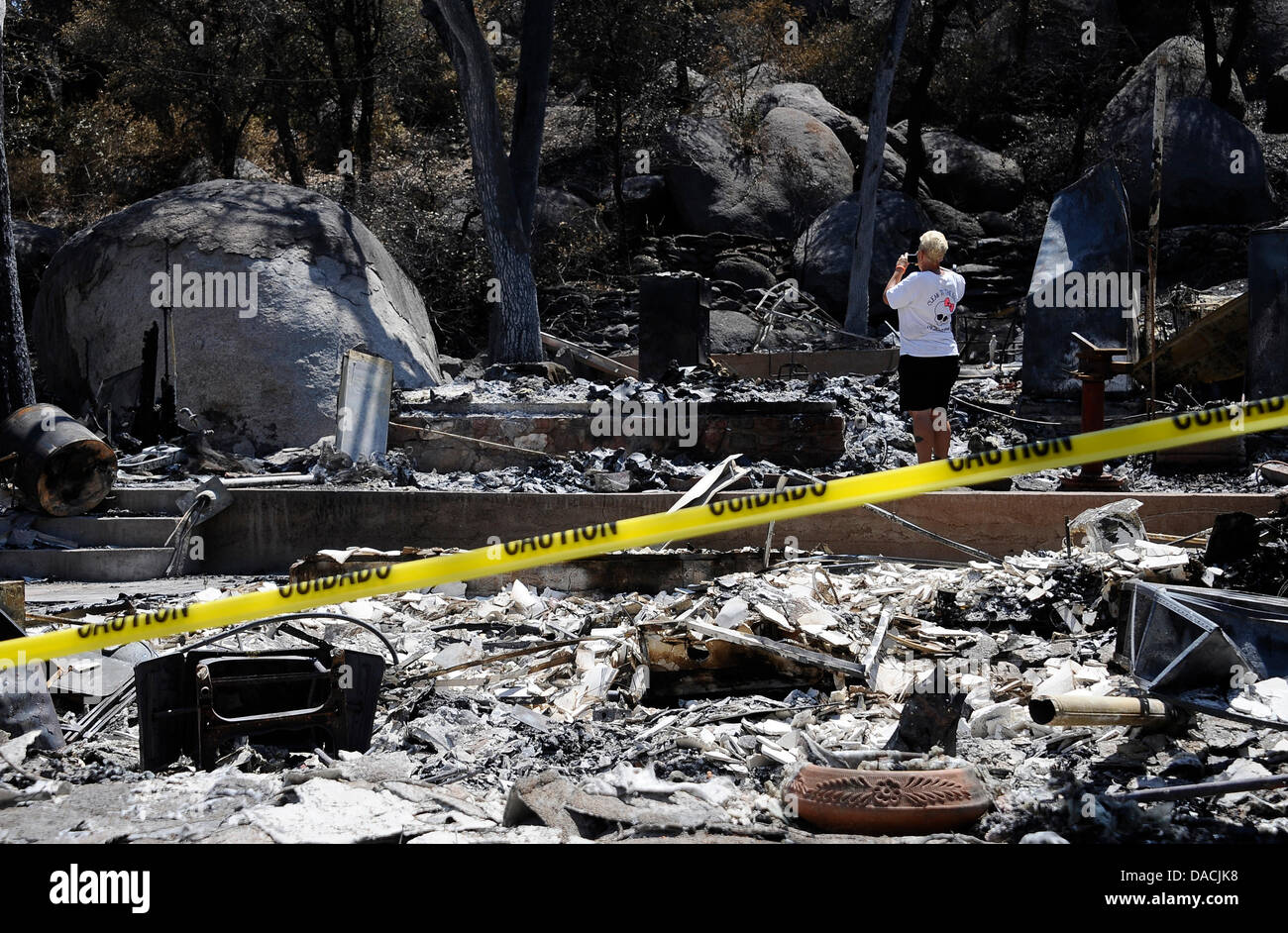 Yarnell AZrizona, USA. 10th July, 2013. Today the city of Yarnell AZ ...
