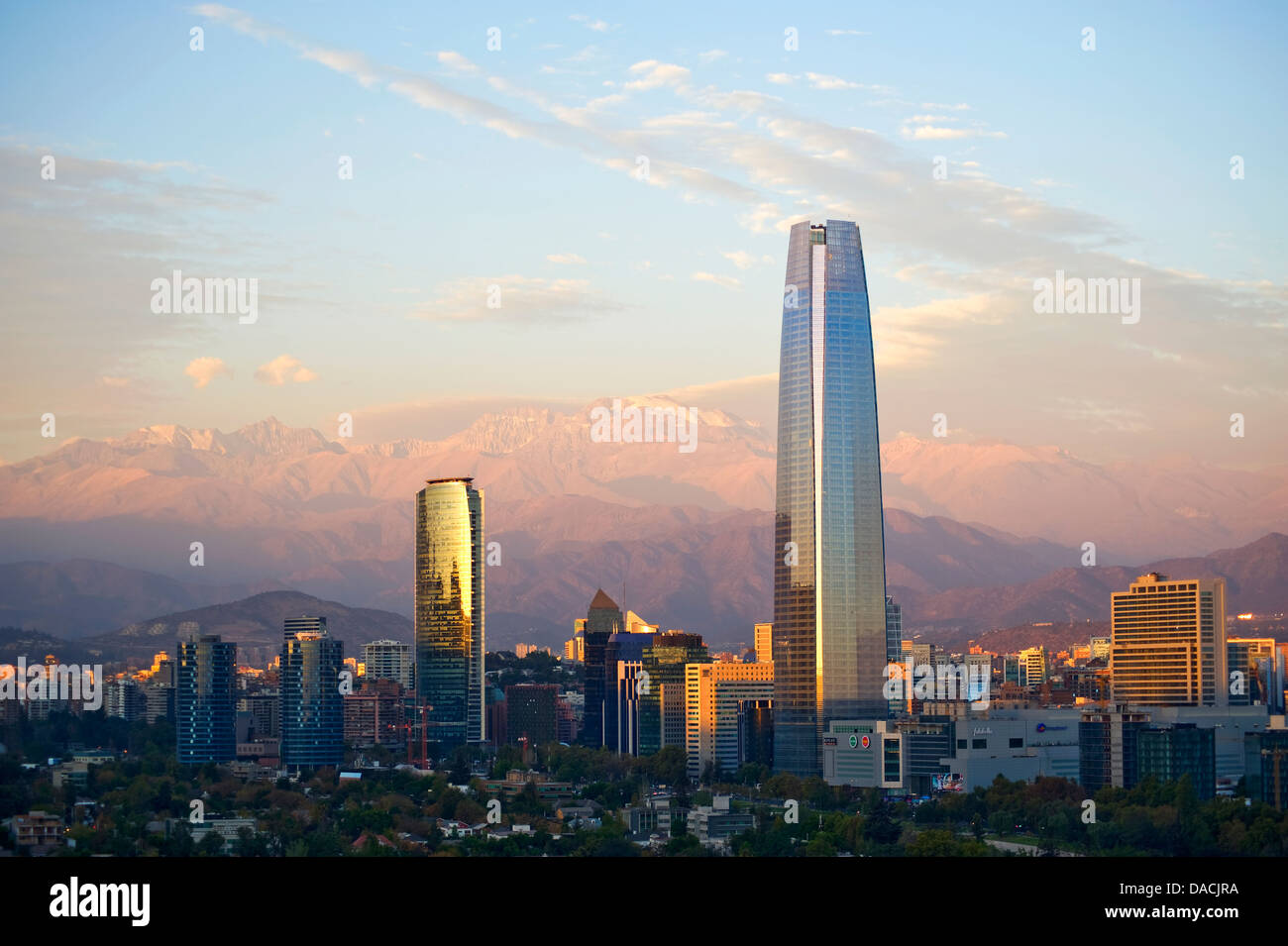 Santiago chile skyline hi-res stock photography and images - Alamy