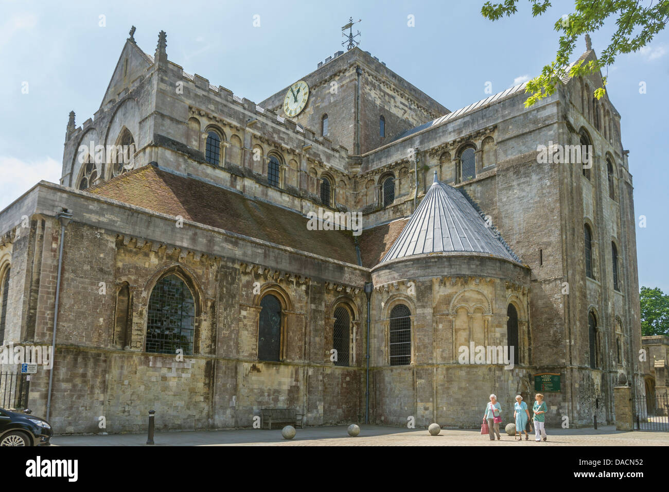 Romsey abbey hi-res stock photography and images - Alamy