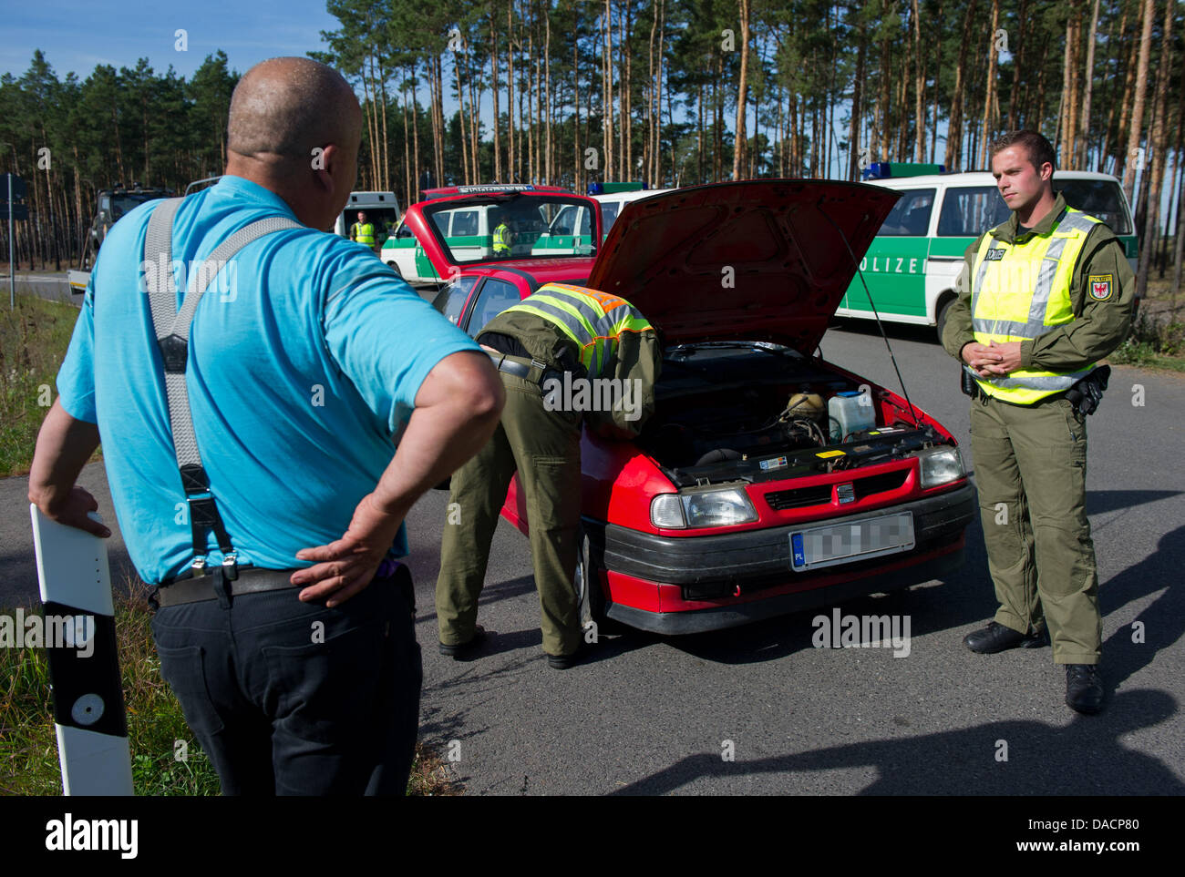 German border police vehicle hi-res stock photography and images - Alamy