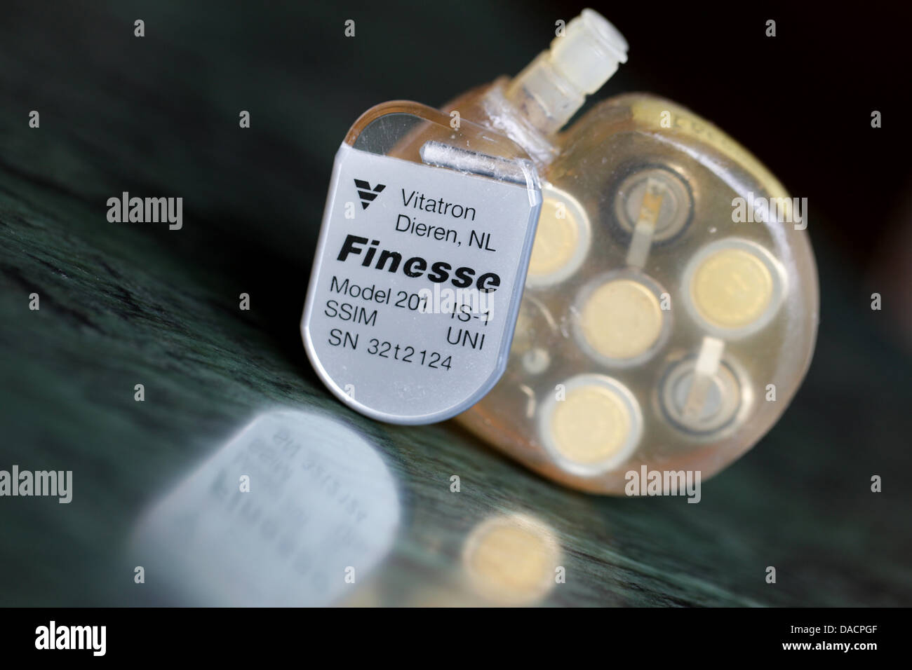 A historic and an up-to-date model of a pacemaker are pictured in ...