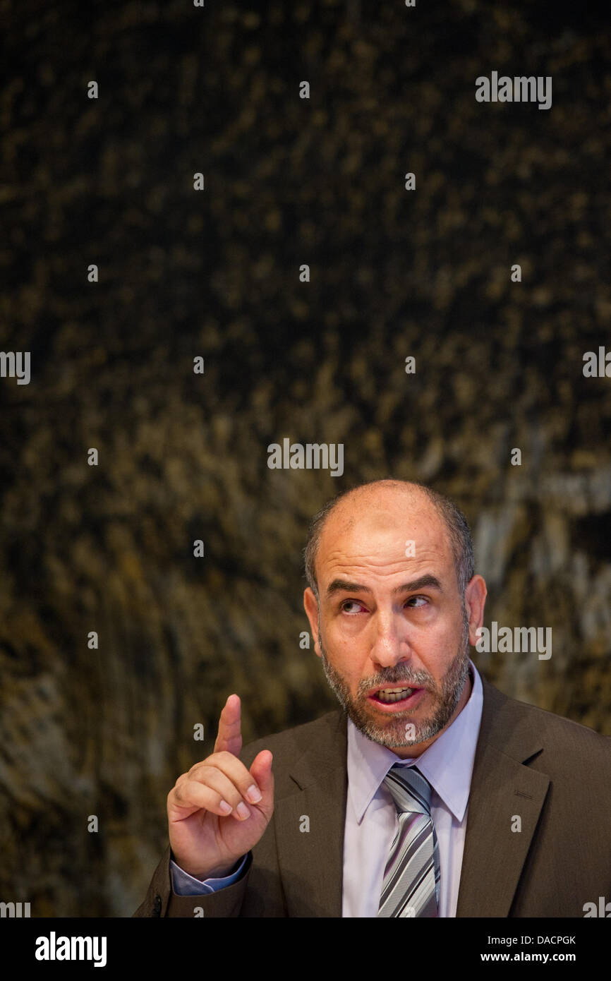 Professor Doctor Omar Hamdan of Koran Science at the Center for Islamic ...