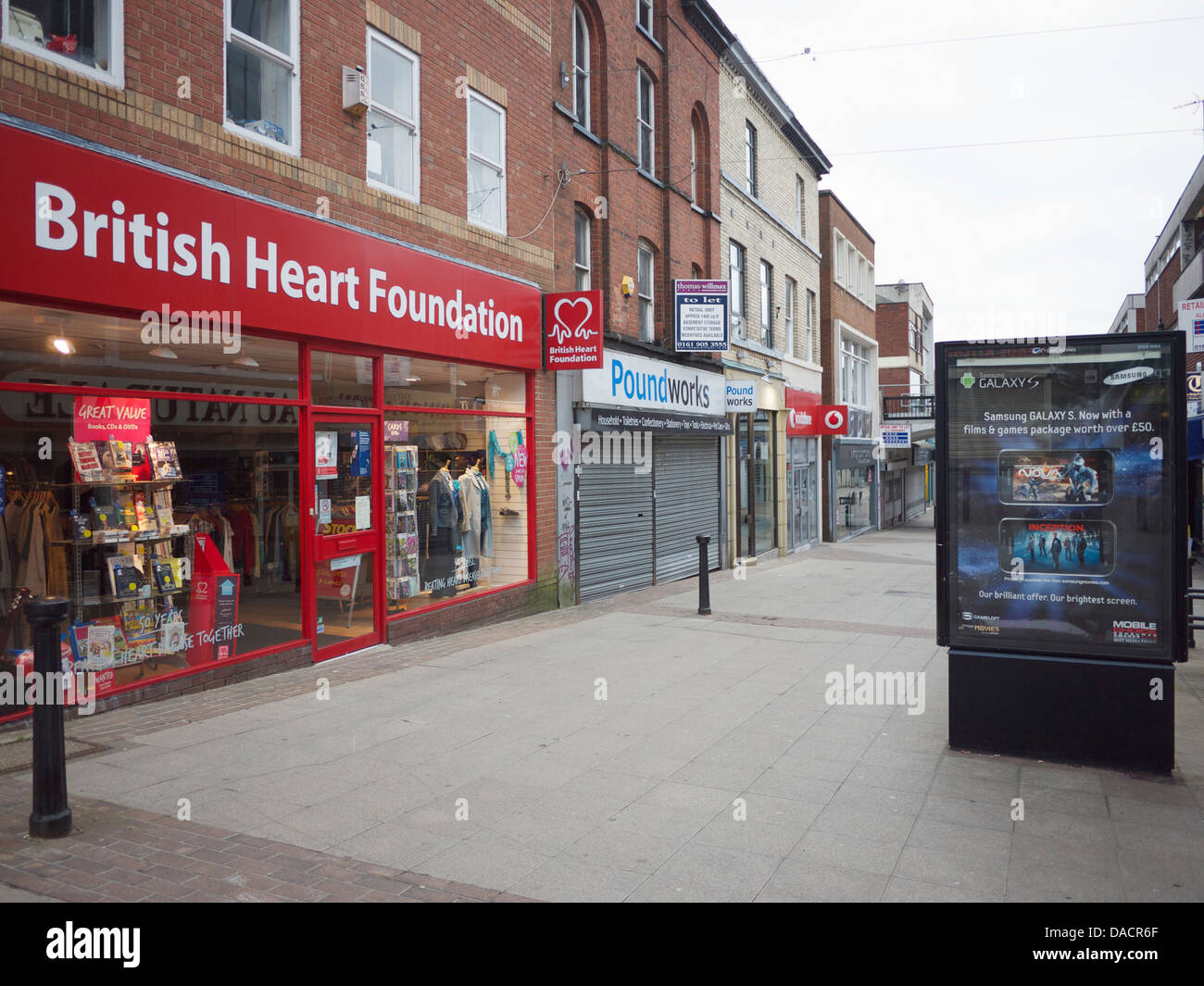 George street altrincham hi-res stock photography and images - Alamy