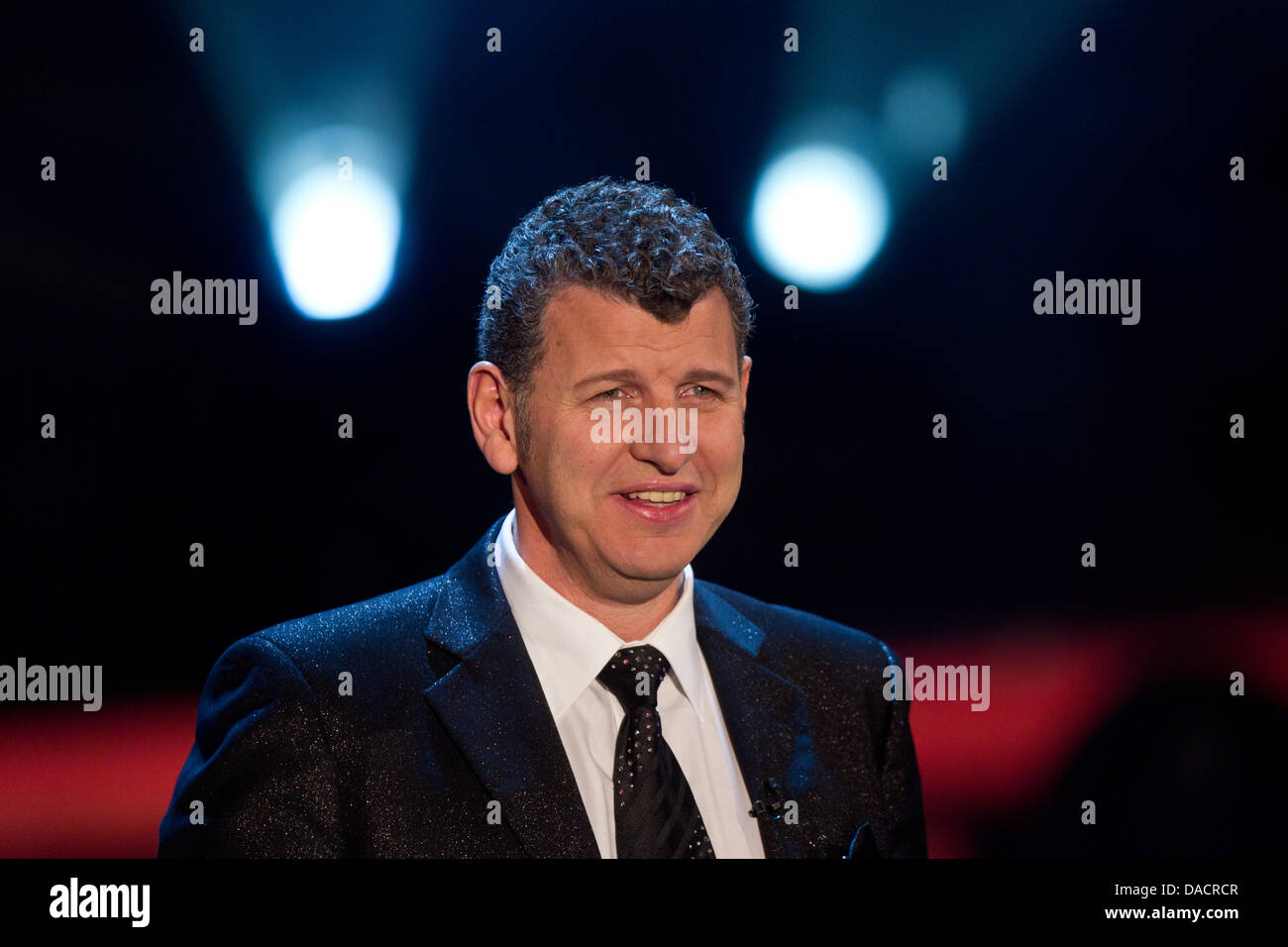 Argentinian-Austrian folk singer Semino Rossi performs during the ...
