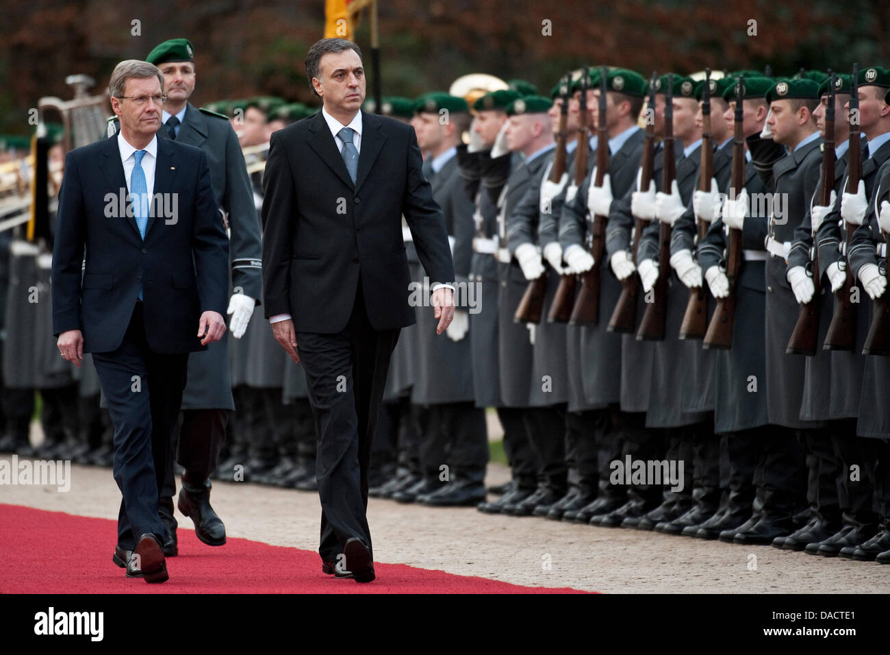 German President Christian Wulff (L) and President of Montenegro Filip ...