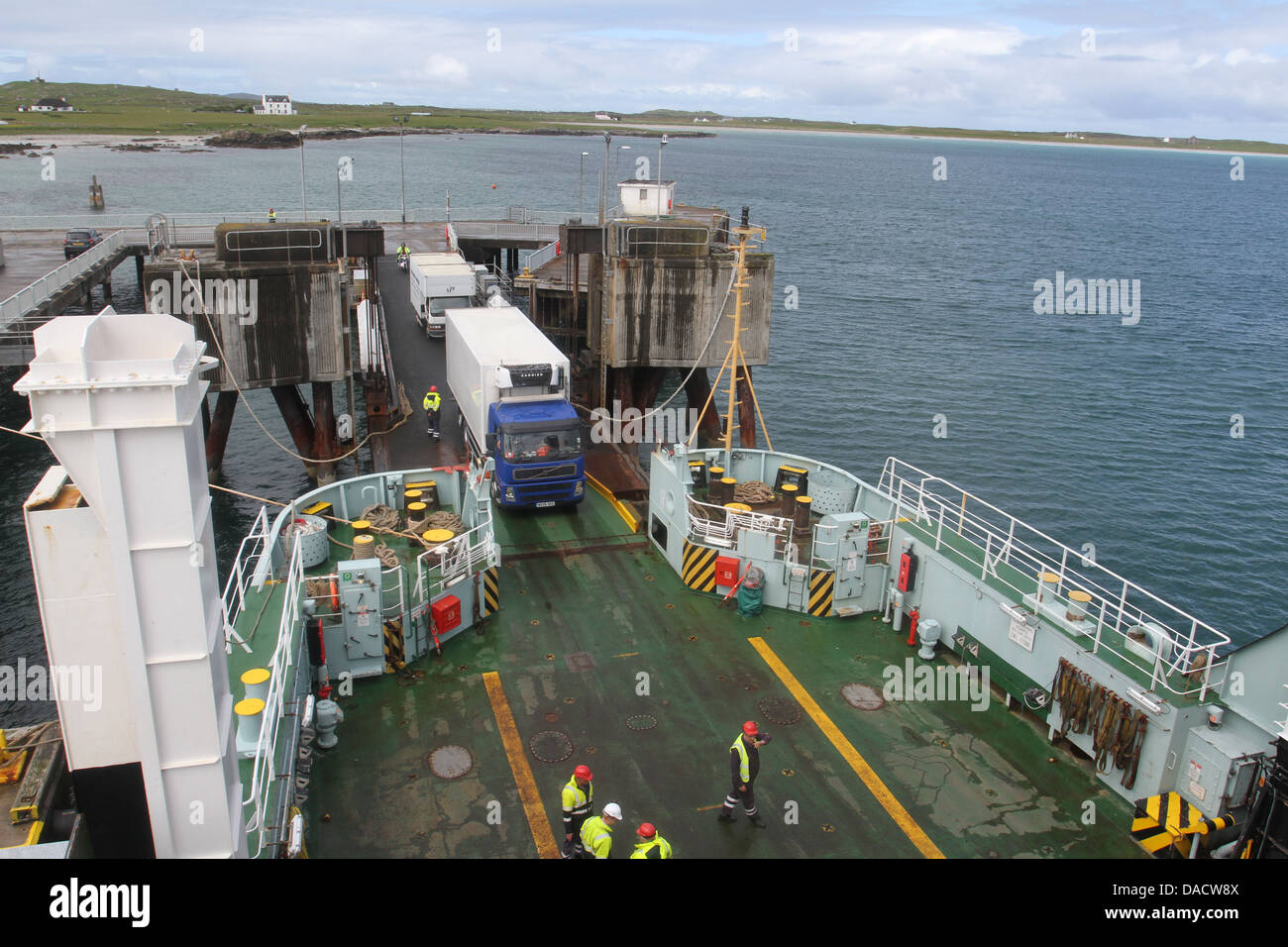 Calmac ferry tiree hi-res stock photography and images - Alamy