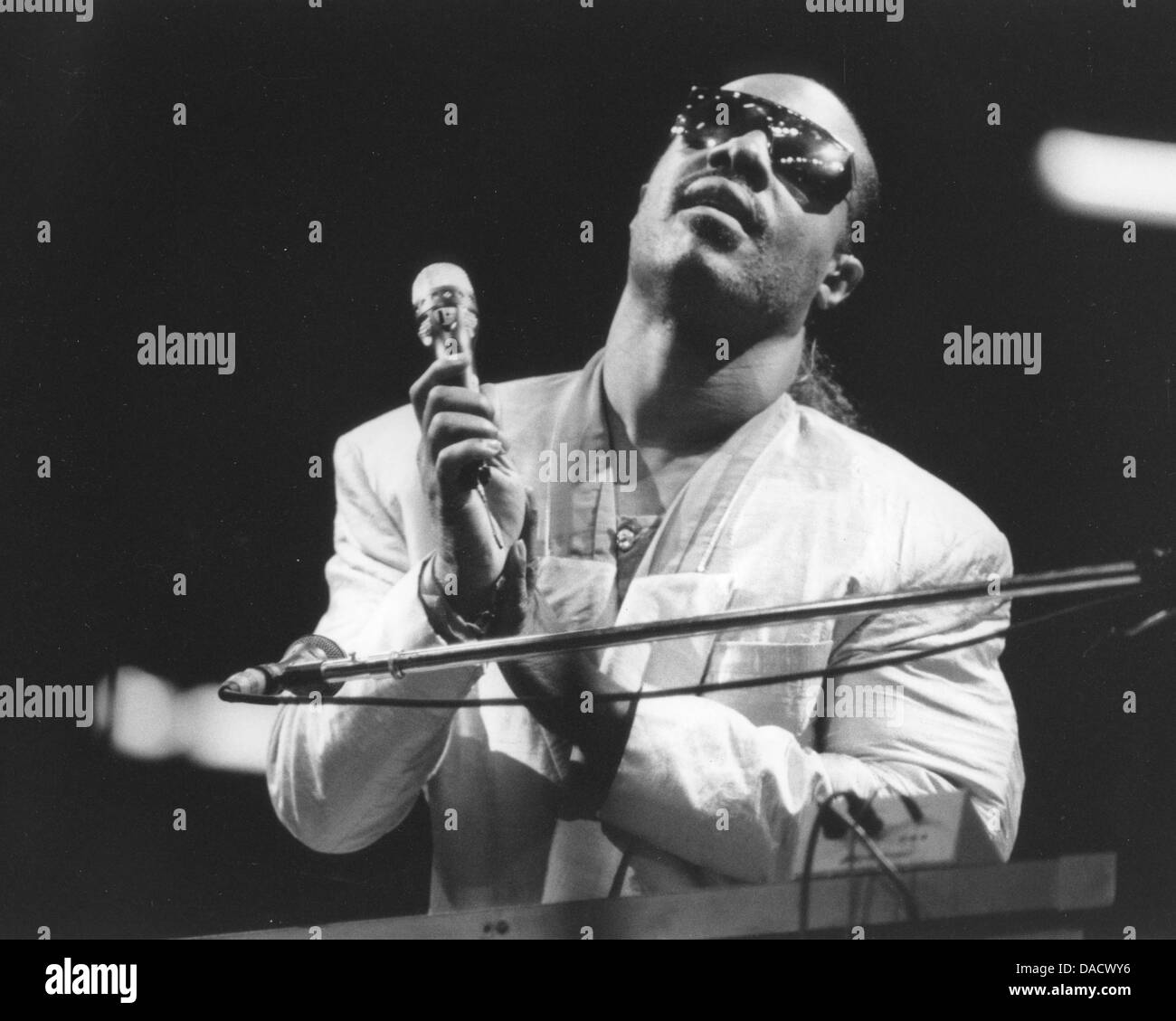STEVIE WONDER US musician about 1988. Photo Jason Tilley Stock Photo ...