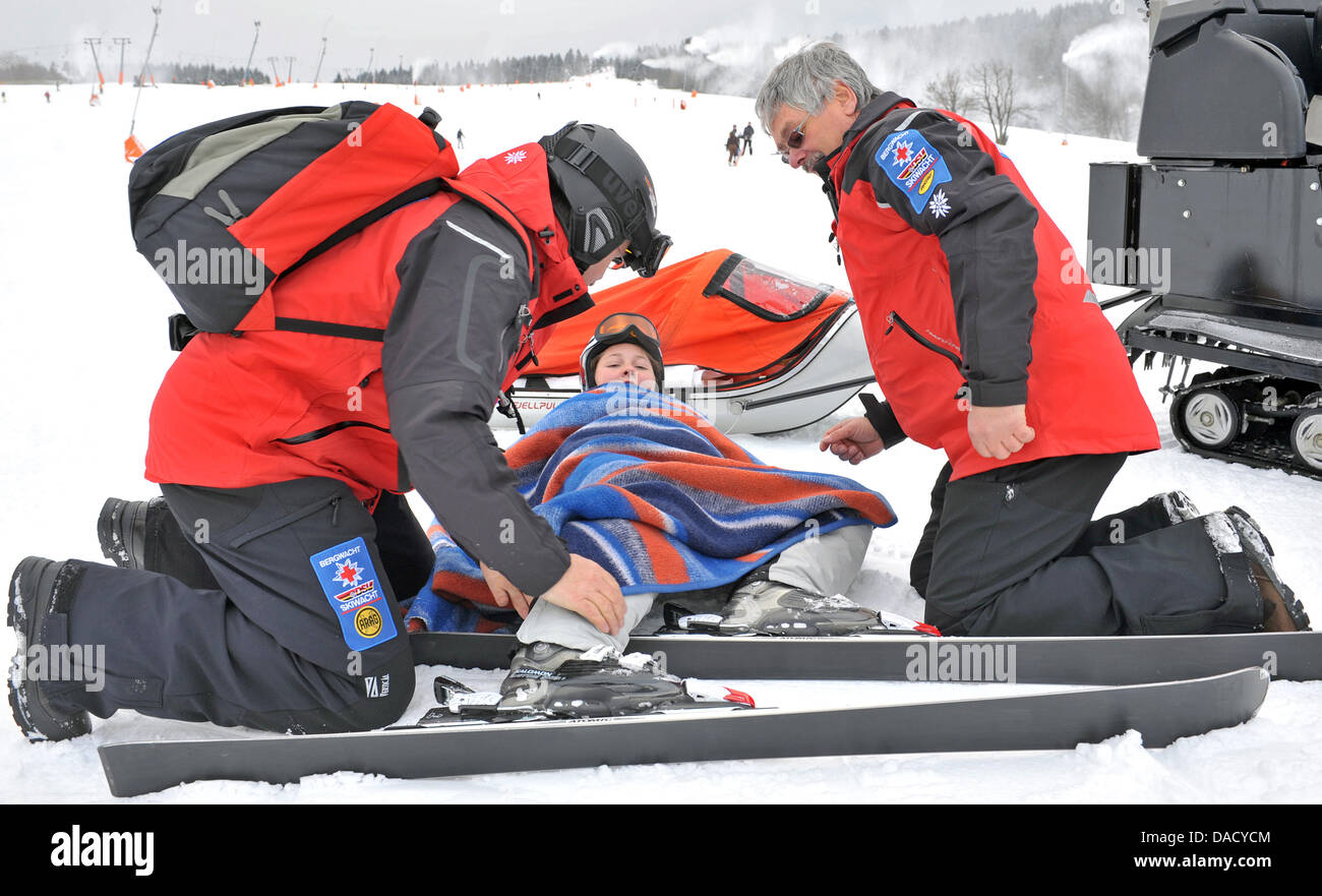 Members of a mountain rescue service of the German red cross (DRK) are ...