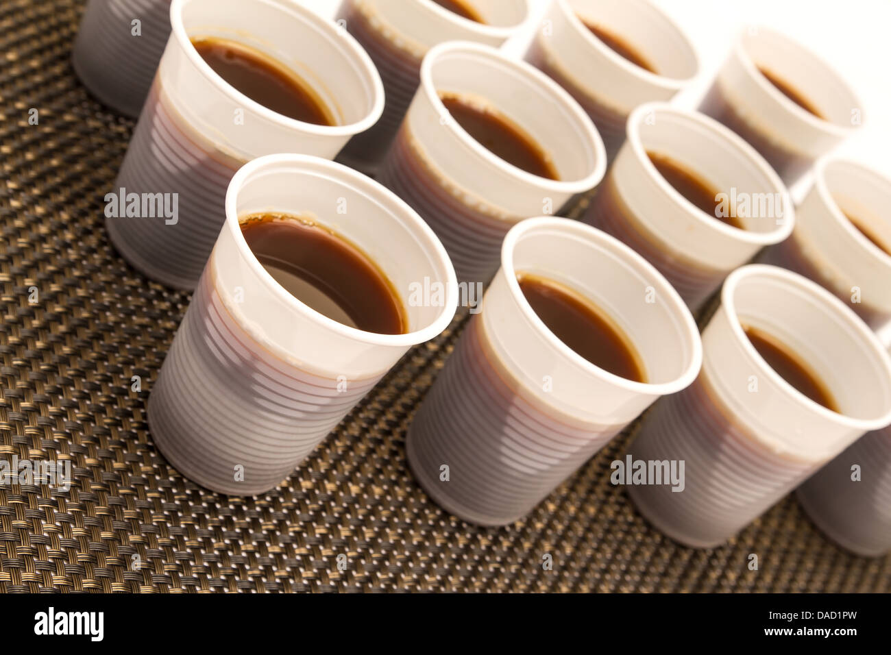 Office coffee cups hi-res stock photography and images - Alamy