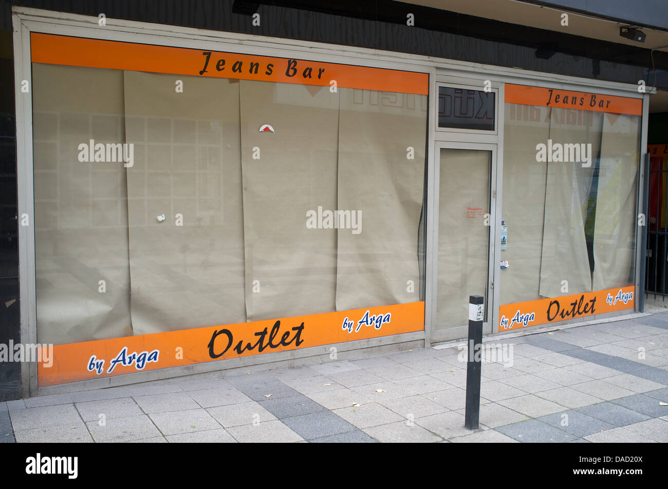 Closed Down Bar High Resolution Stock Photography and Images - Alamy