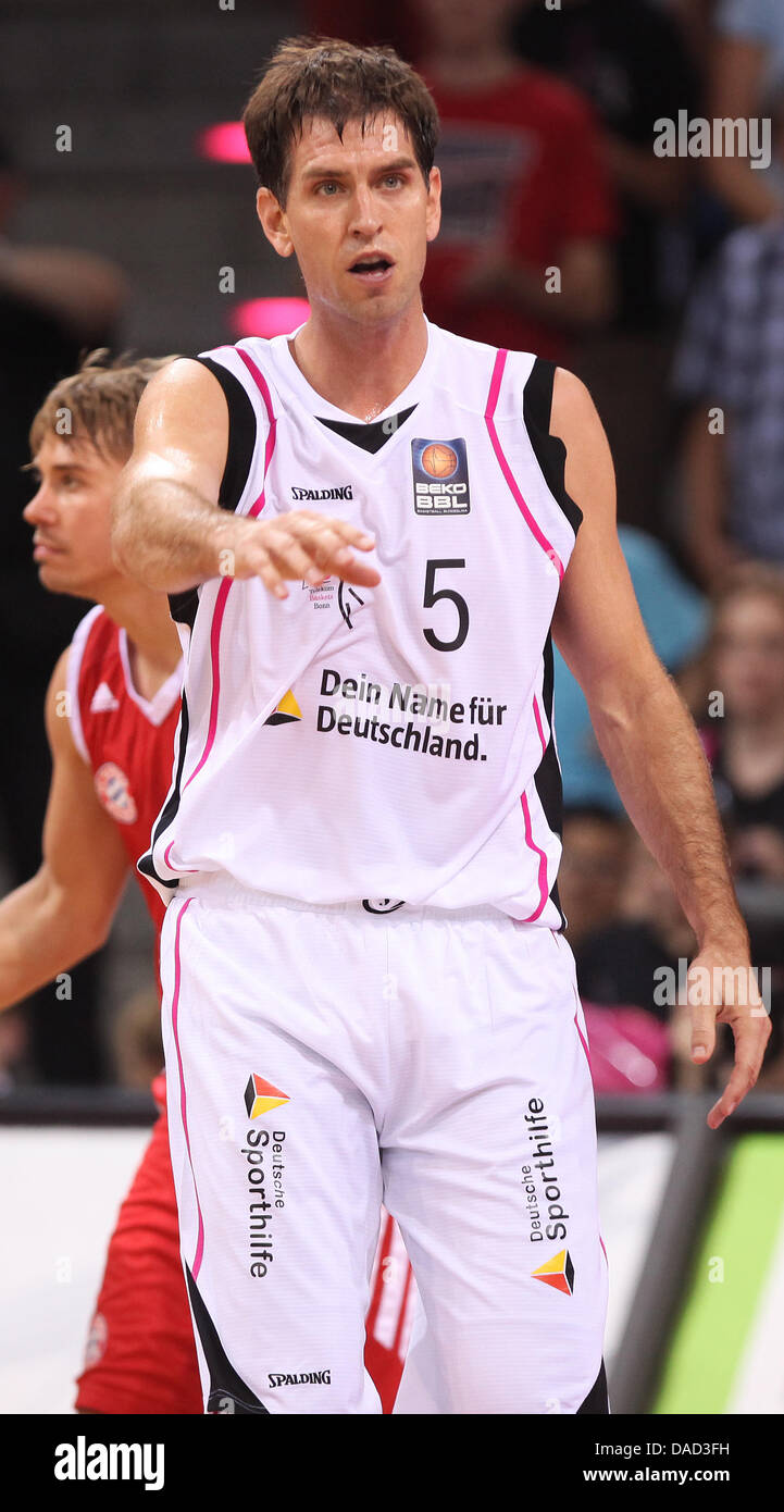 Bonn's Chris Ensminger gestures during the German BBL Basketball ...