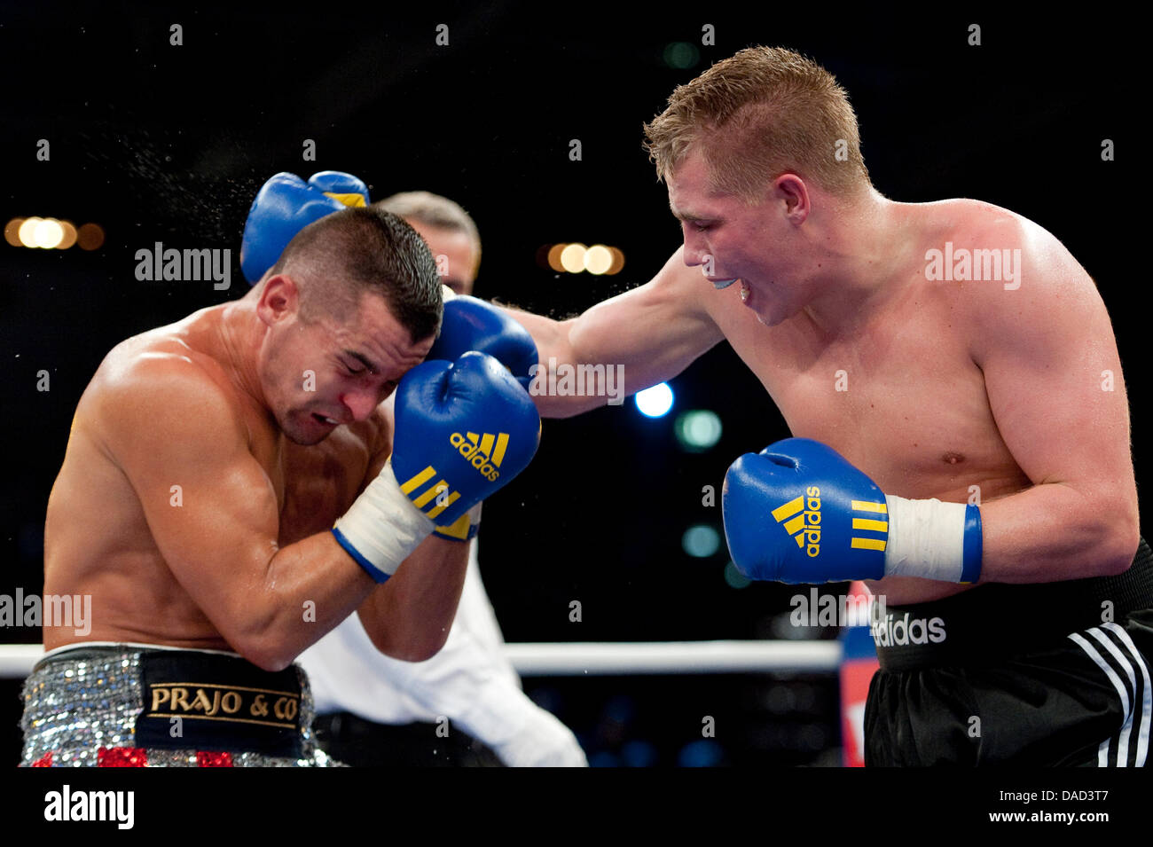 German super middleweight boxer Henry Weber (R) and Croatian boxer ...