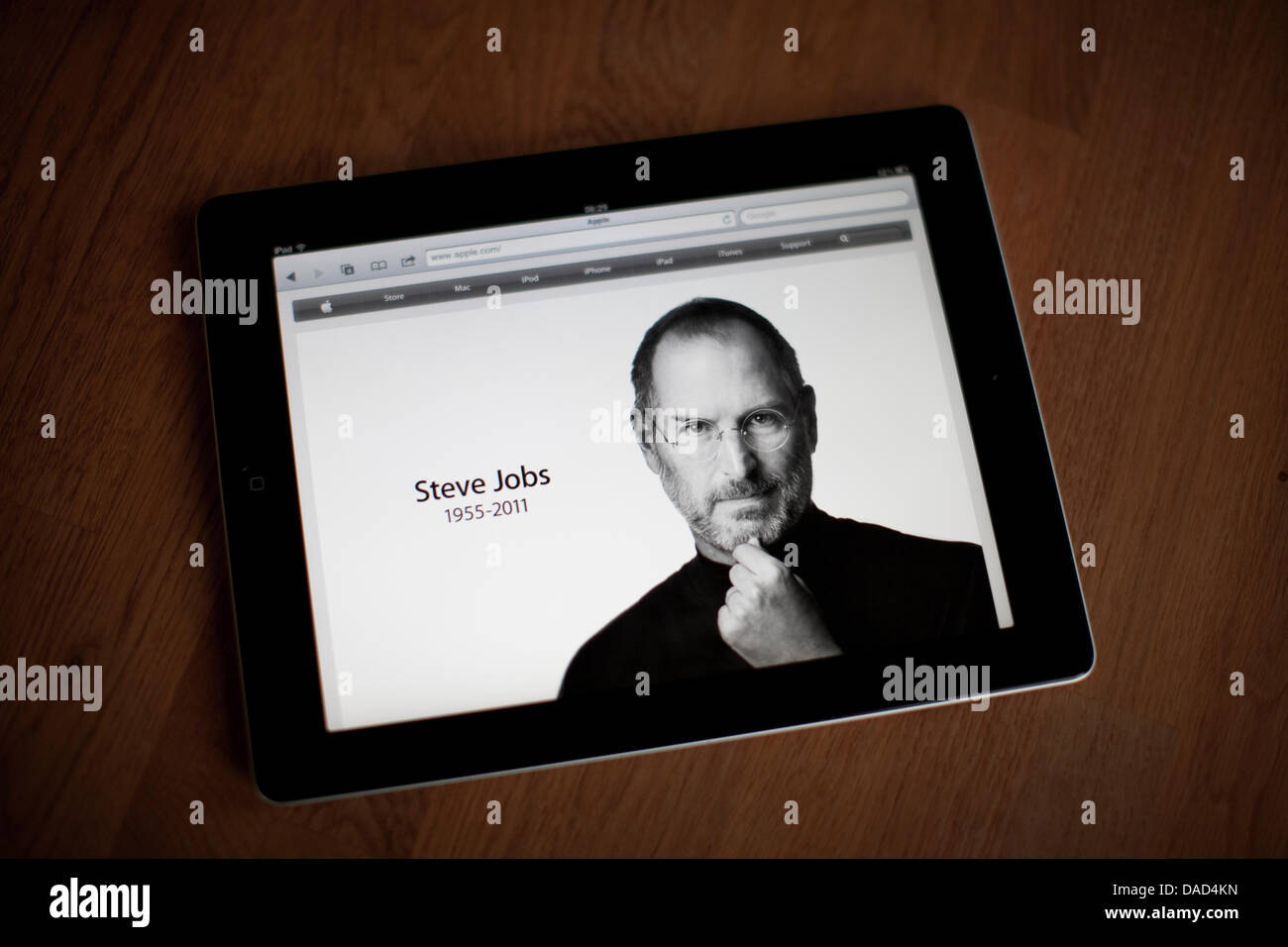 Portrait and birth and death dates of co-founder of Apple, Steve Jobs ...
