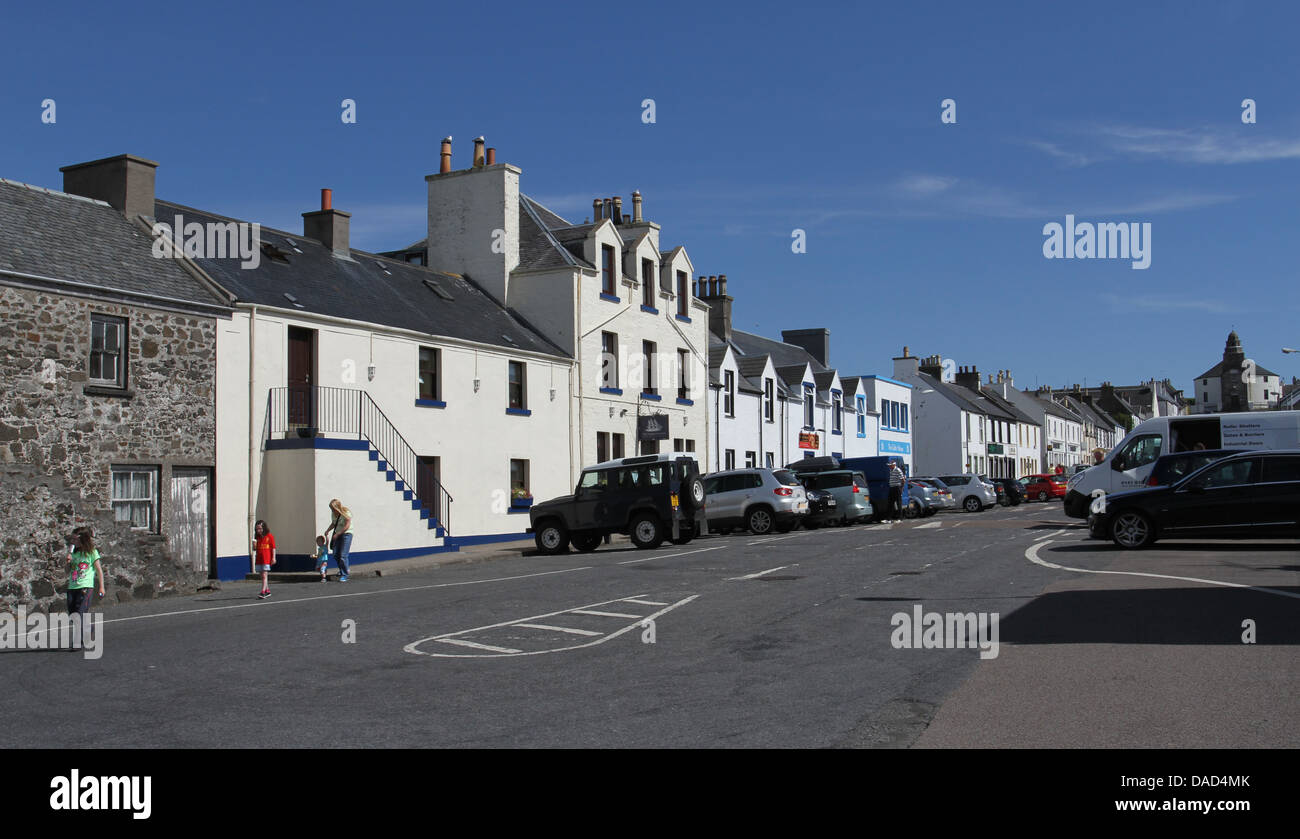 Bowmore street scene Isle of Islay Scotland July 2013 Stock Photo - Alamy