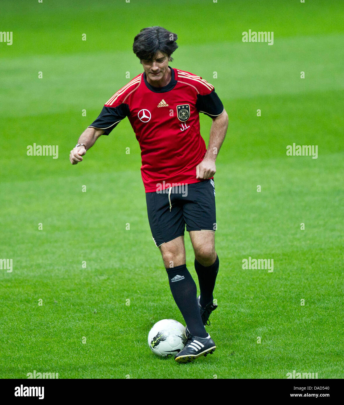 German national team head coach Joachim Loew leads the final practice ...
