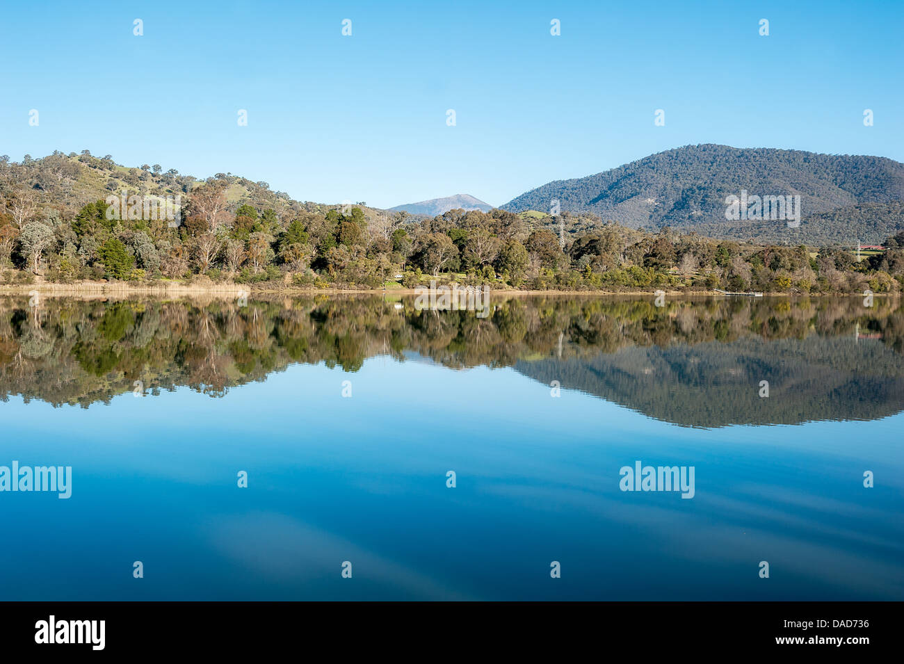 Beautiful serene scenes from Lake Eildon in Victoria's High Country ...