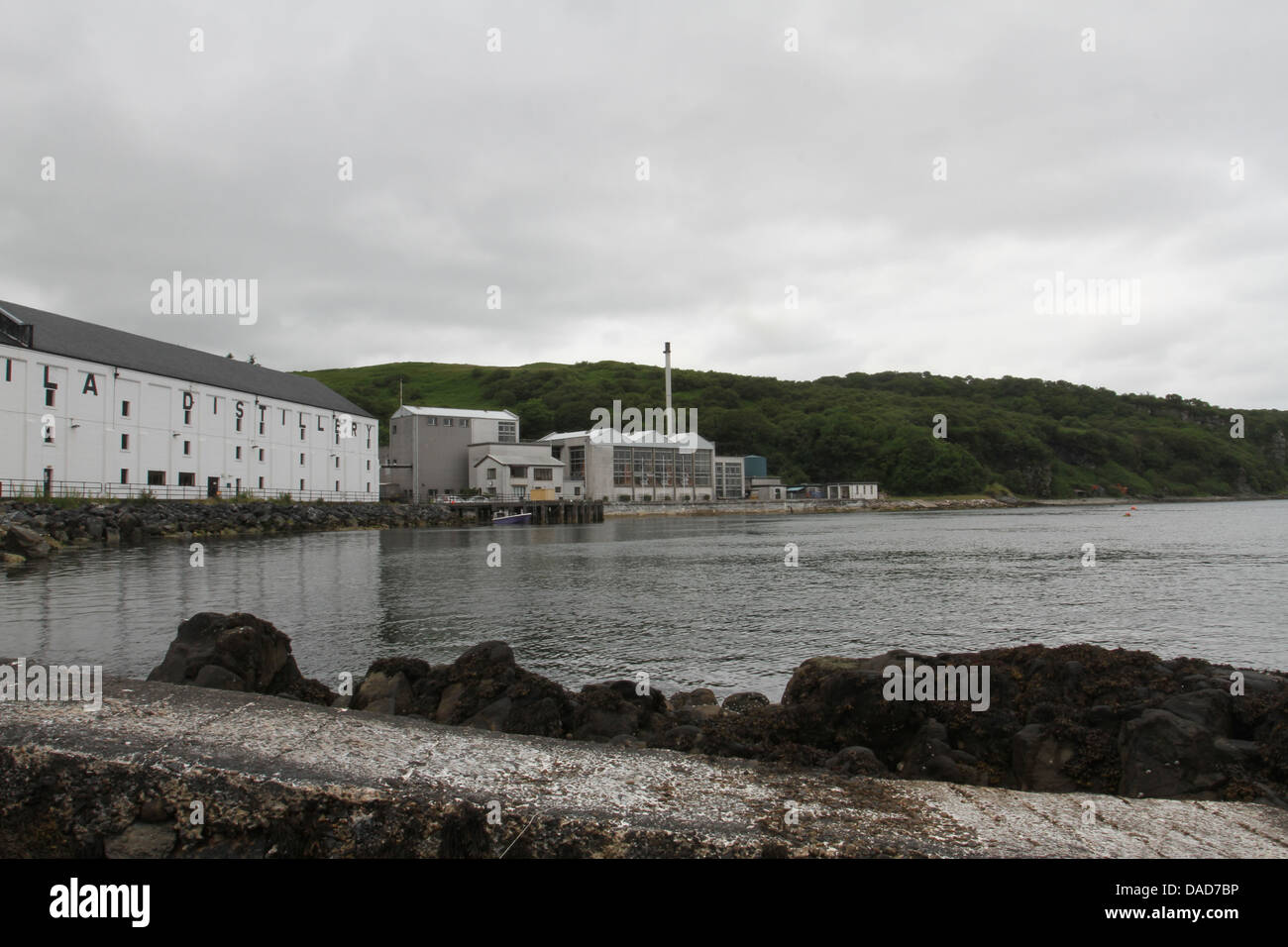 Caol Ila Distillery Isle of Islay Scotland July 2013 Stock Photo - Alamy
