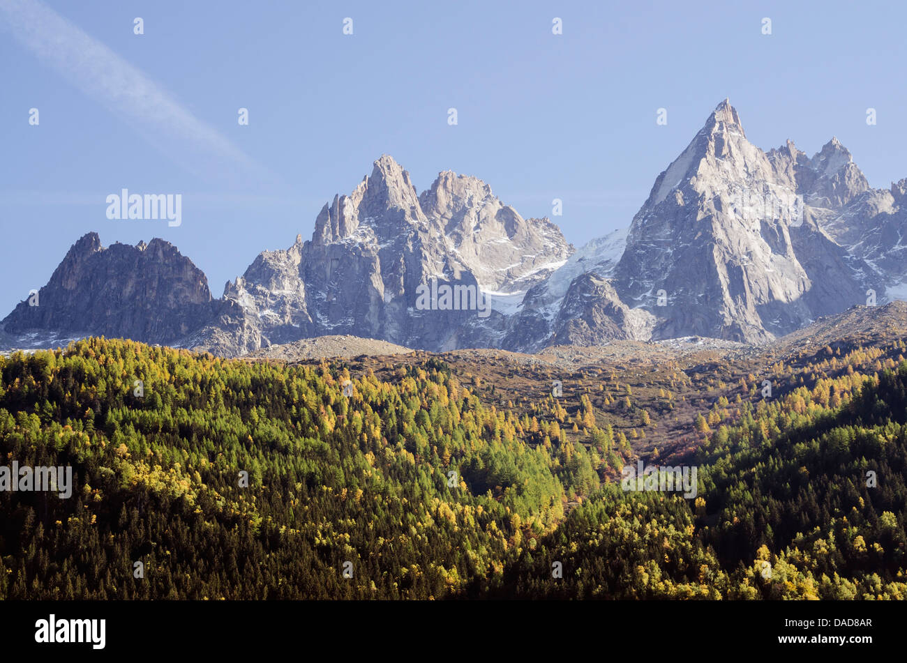 Aiguilles de Chamonix peaks, Chamonix, Haute-Savoie, French Alps ...