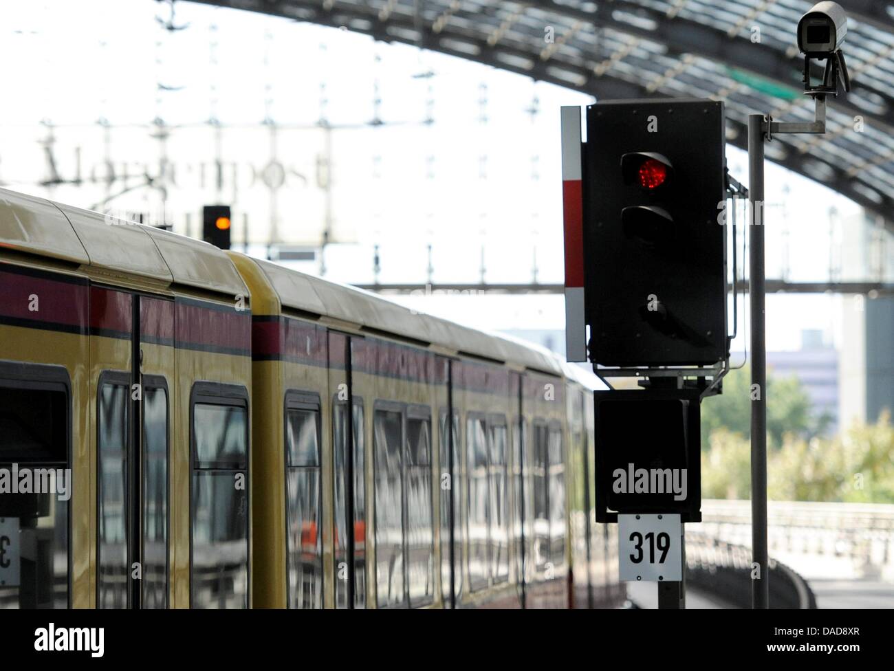 A signal is red in Central Station in Berlin, Germany, 12 October 2011 ...