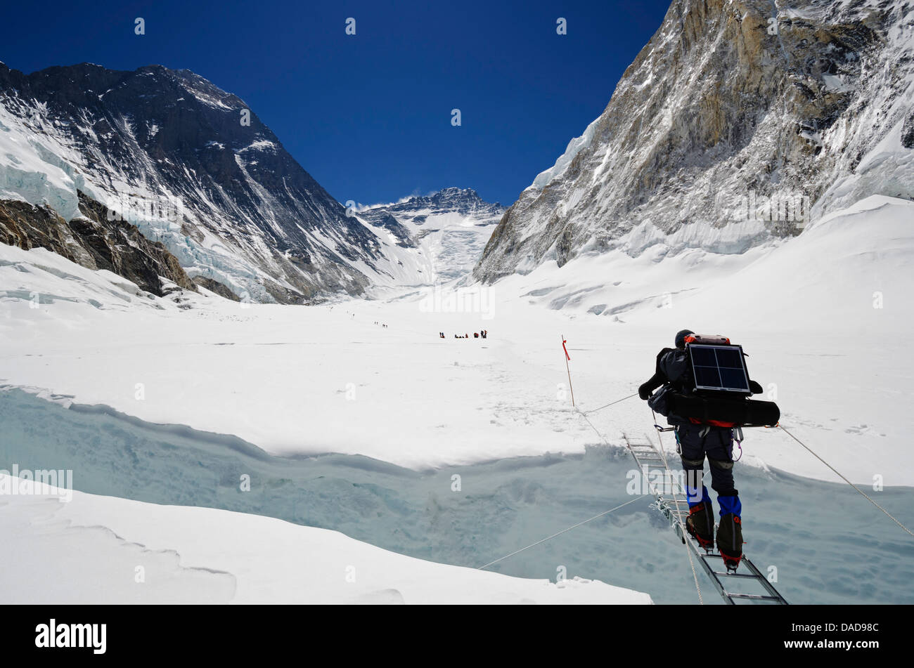 Crevasse ladder hi-res stock photography and images - Alamy