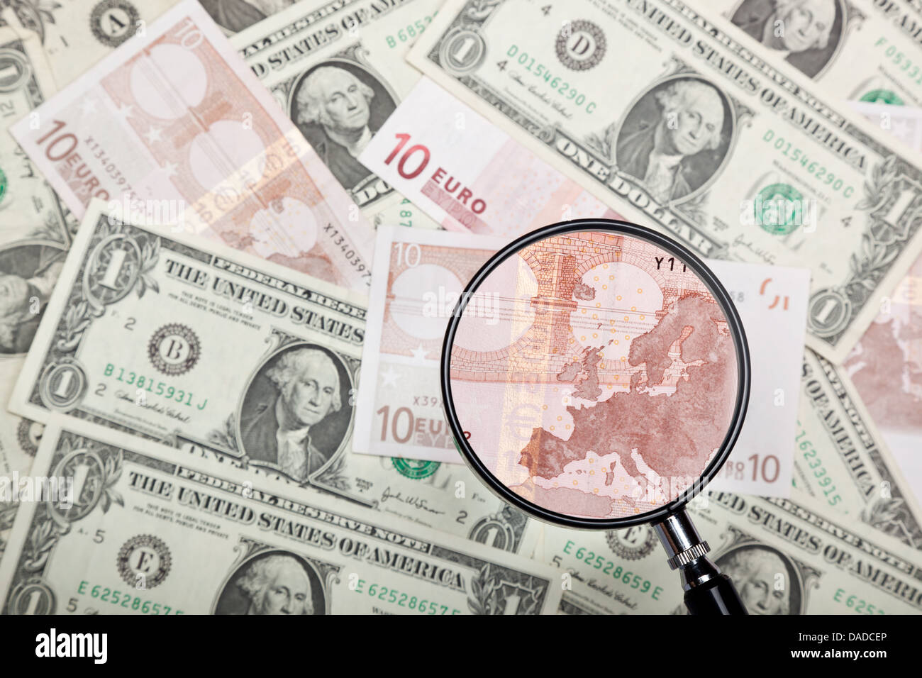 Money focus hi-res stock photography and images - Alamy