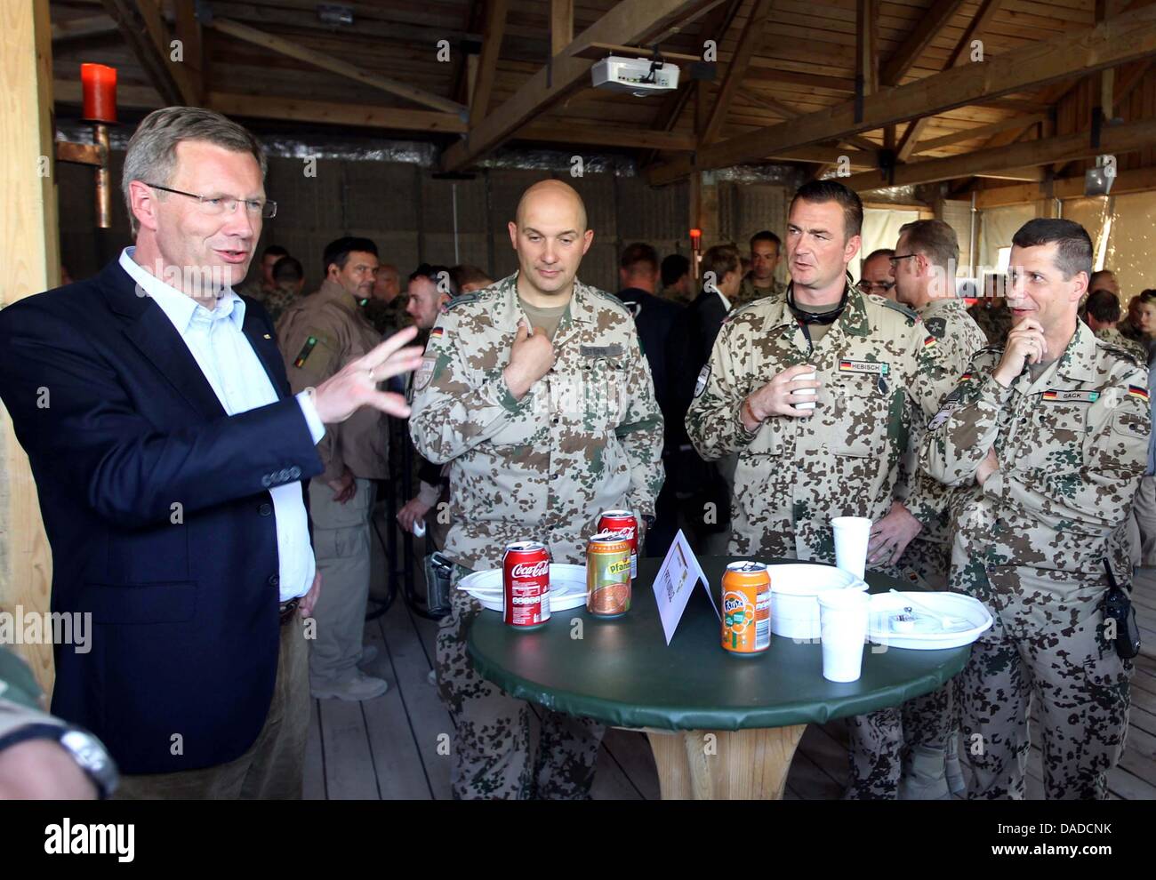 German President Christian Wulff meets German troops in Kunduz ...