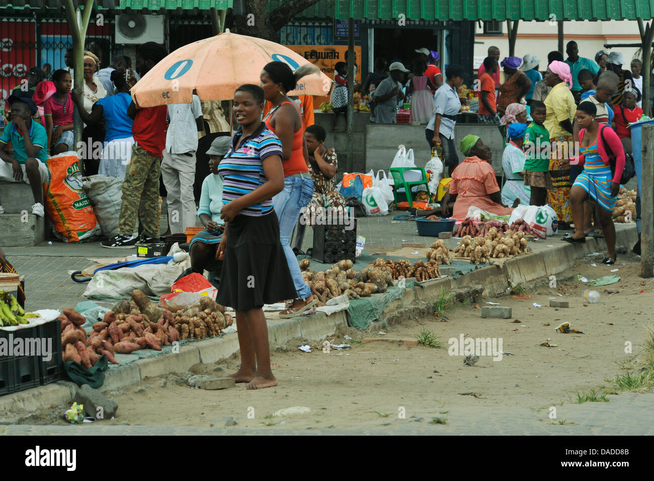 Selling Street South Africa Stock Photos & Selling Street South Africa ...