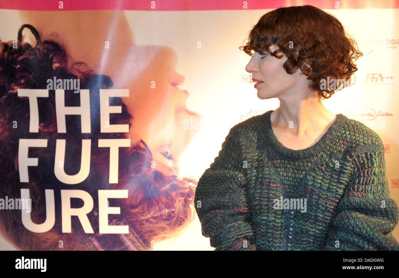 The American actor and director Miranda July poses at the premiere of ...