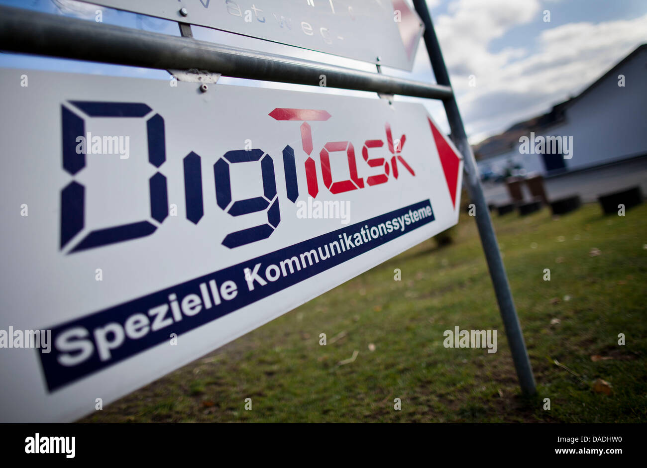 Digitask hi-res stock photography and images - Alamy