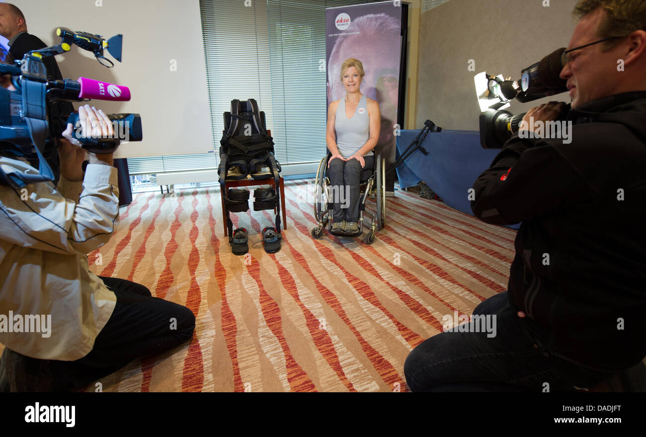 American paraplegic "test pilot" Amanda Boxtel sits next to the ...