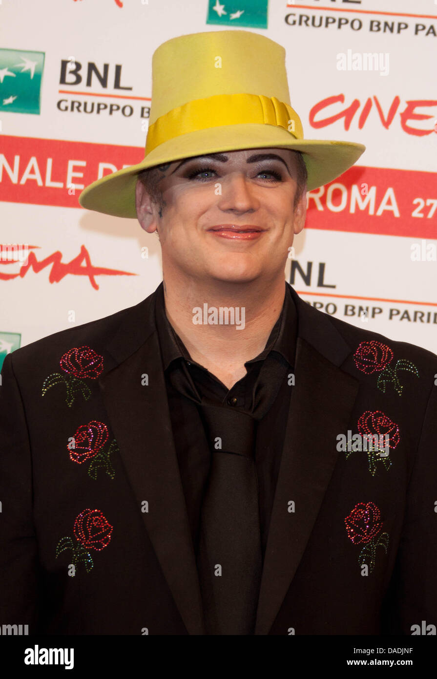 Boy george in italy hi-res stock photography and images - Alamy